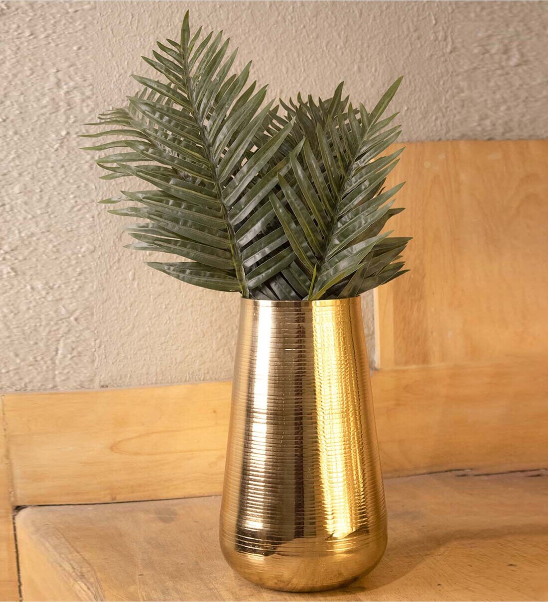 Buy Aluminium Cylindrical Shaped Ribbed Flower Vase By Market 99 Online ...
