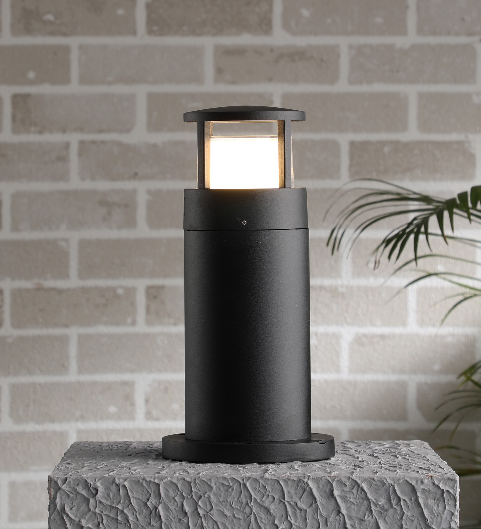 Buy Fortis Black Metal Gate Light by Jainsons Emporio at 10% OFF by ...