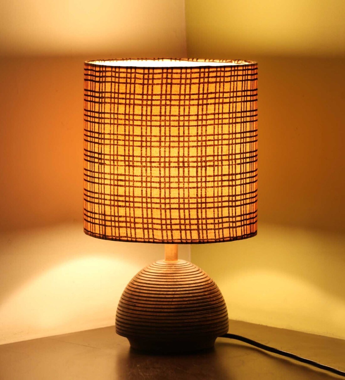 Buy Checkered-Carved Table Lamp in Mango Wood by ExclusiveLane at 23% ...