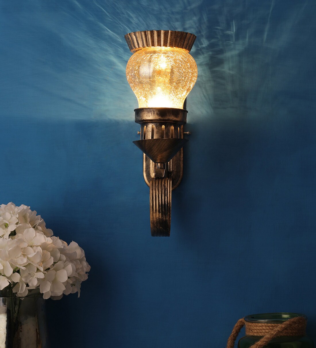 Buy Gold Metal Wall Light by Eliante by Jainsons Lights at 53% OFF by ...