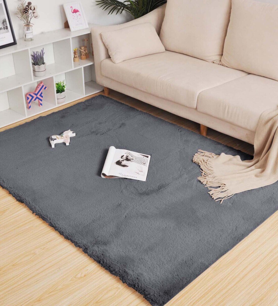 Buy Grey Solid Polyester 4 ft x 6 ft Machine Made Carpet by Luxe Home ...