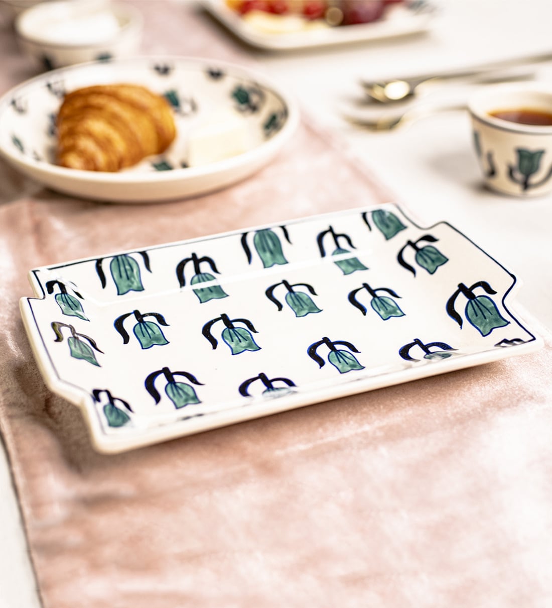 Buy HandPainted White & Green 26 Inch Ceramic Appetizer Platter Online ...