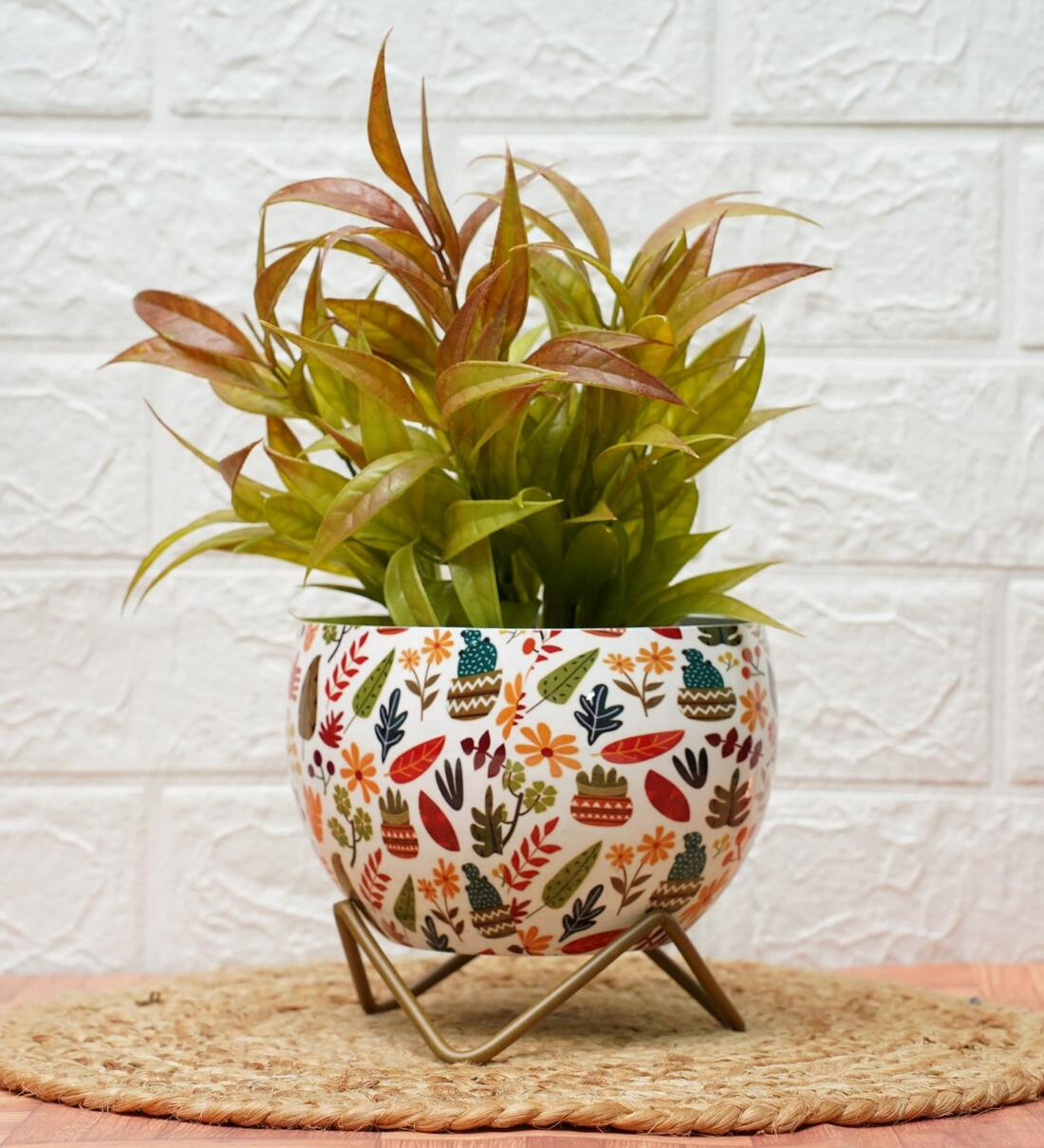 Buy Metal Planter Leaf Print with stand By Gold Dust Online - Desk Pots ...