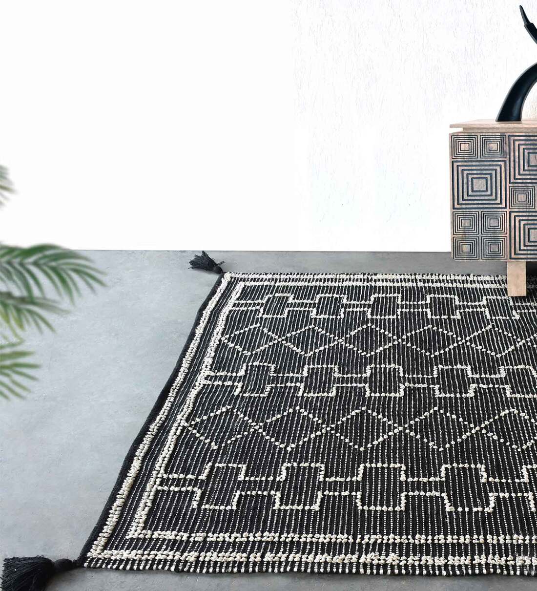Buy Black Geometric Pet Yarn 5 ft x 7 ft Hand Woven Carpet by The Rug ...