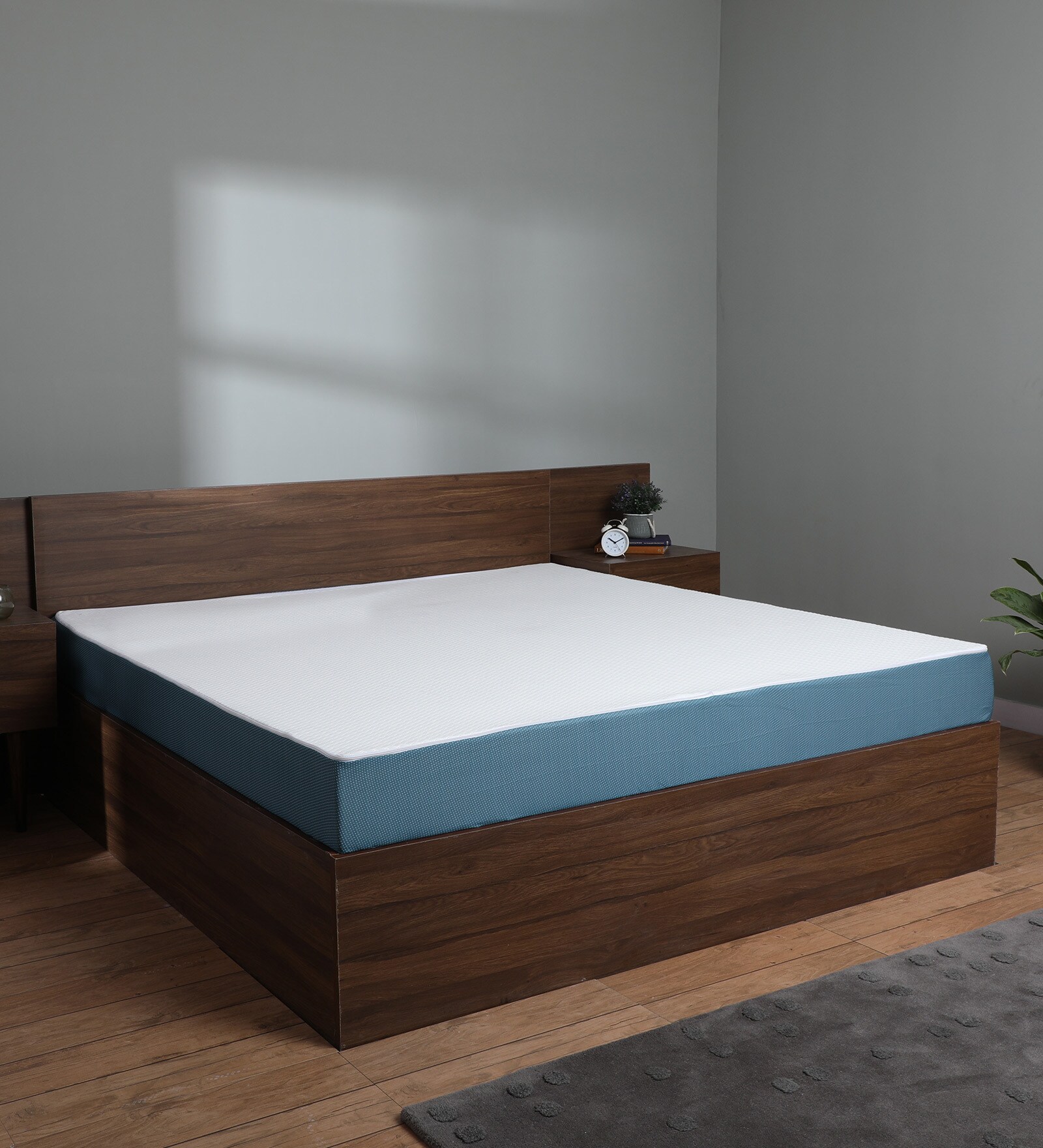 Buy Ninjaback Orthopedic 8 inch HR Foam Queen Size Mattress Online ...