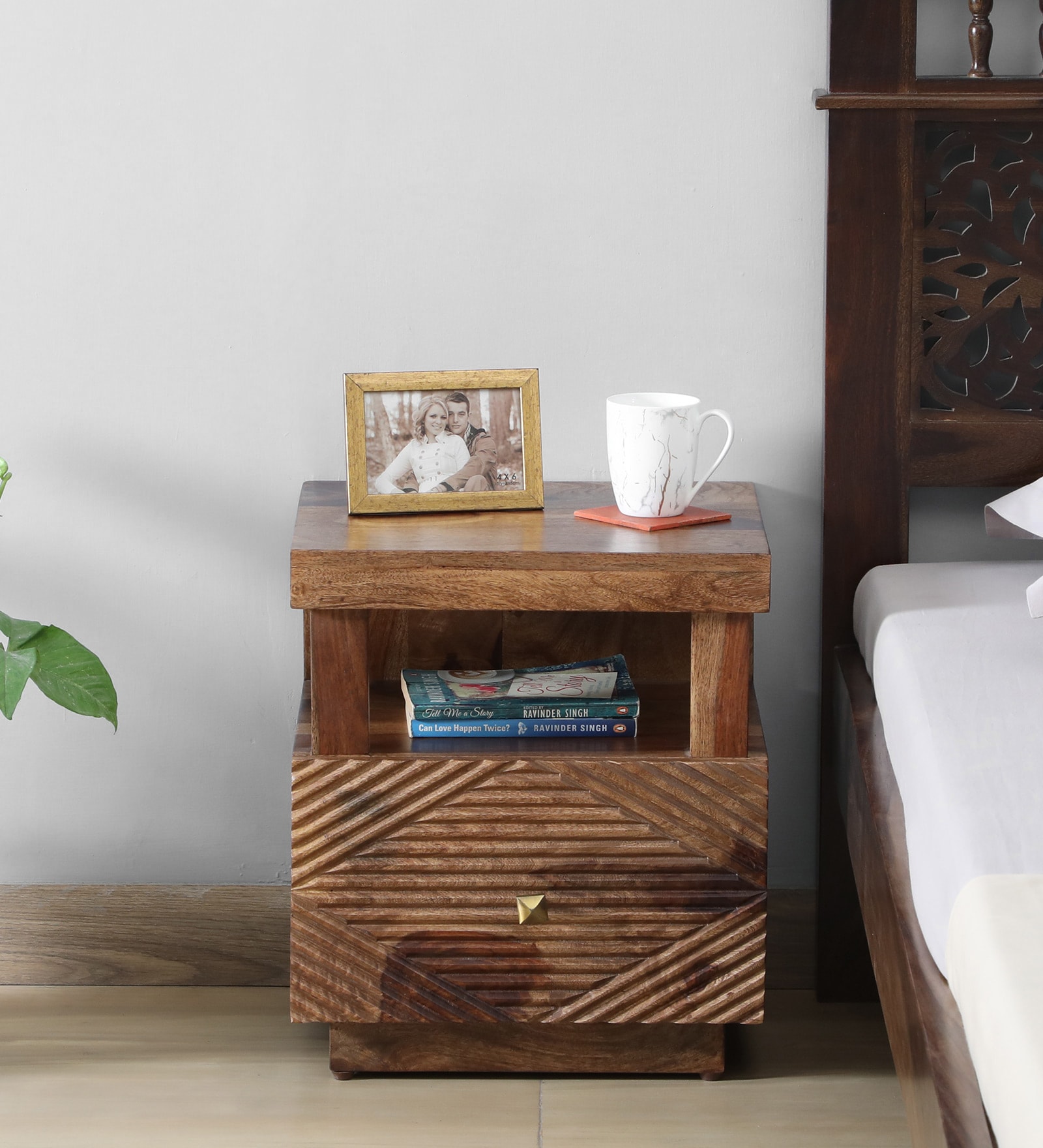 Buy Ritmo Sheesham Wood Bedside Table In Rustic Teak Finish With ...