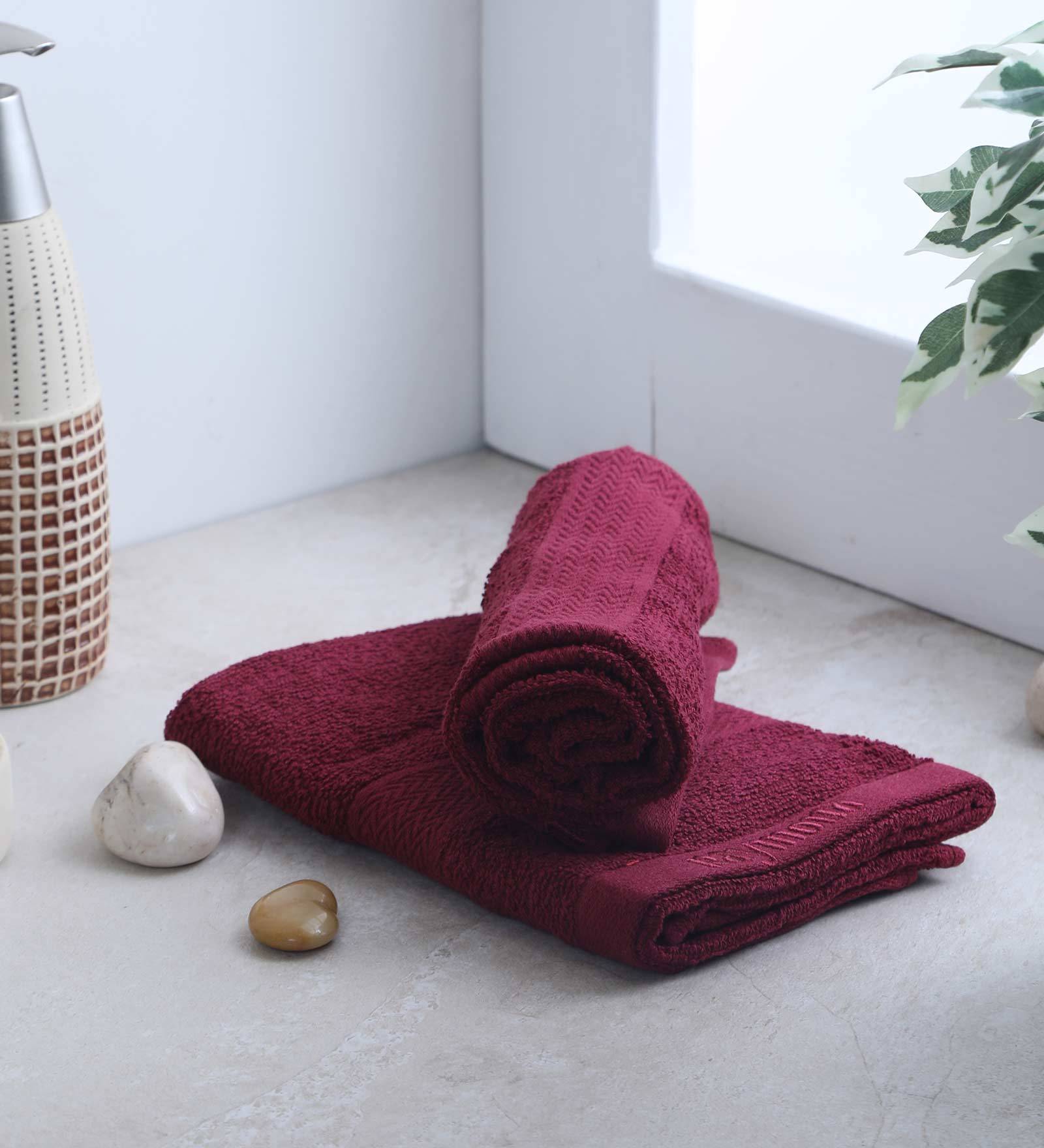 Buy Maroon Solid 380 GSM Cotton Hand Towels (Set of 4) by Raymond Home ...
