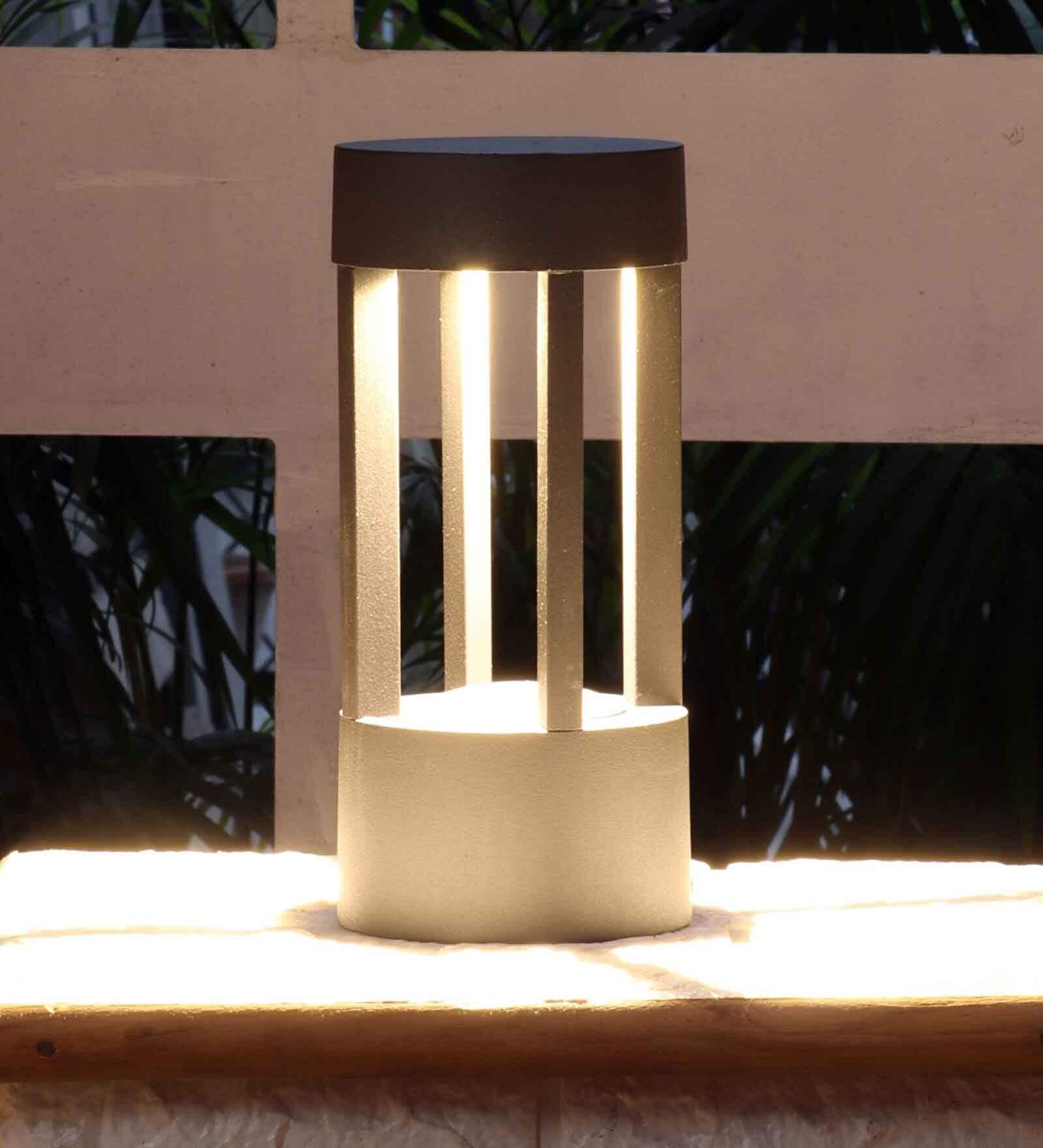 Buy SUPERSCAPE Outdoor Lighting Gate Pillar Post Lighting GL4861 by ...